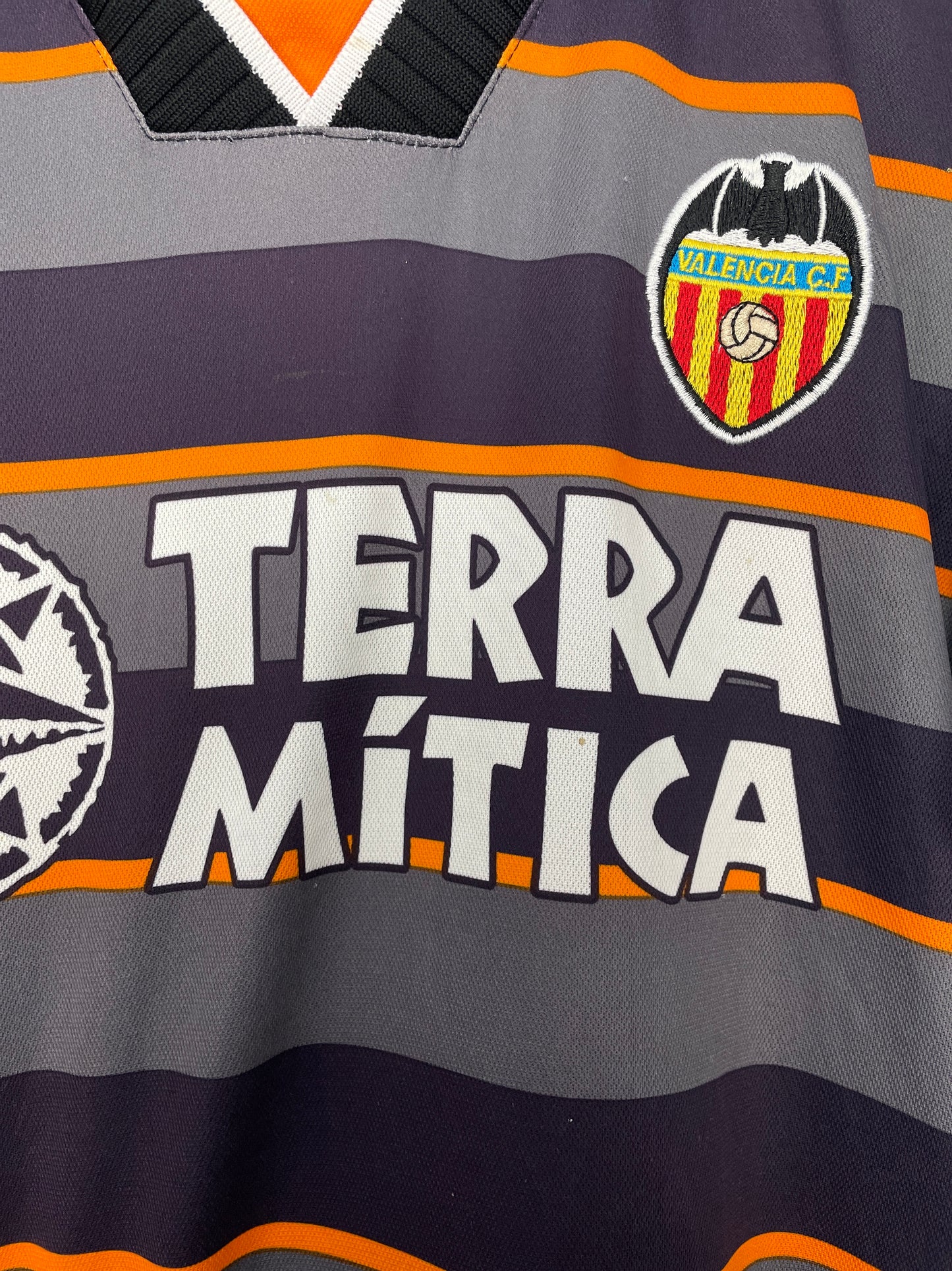 CULT KITS - 1999/00 VALENCIA THIRD SHIRT (M) LUANVI – Cult Kits