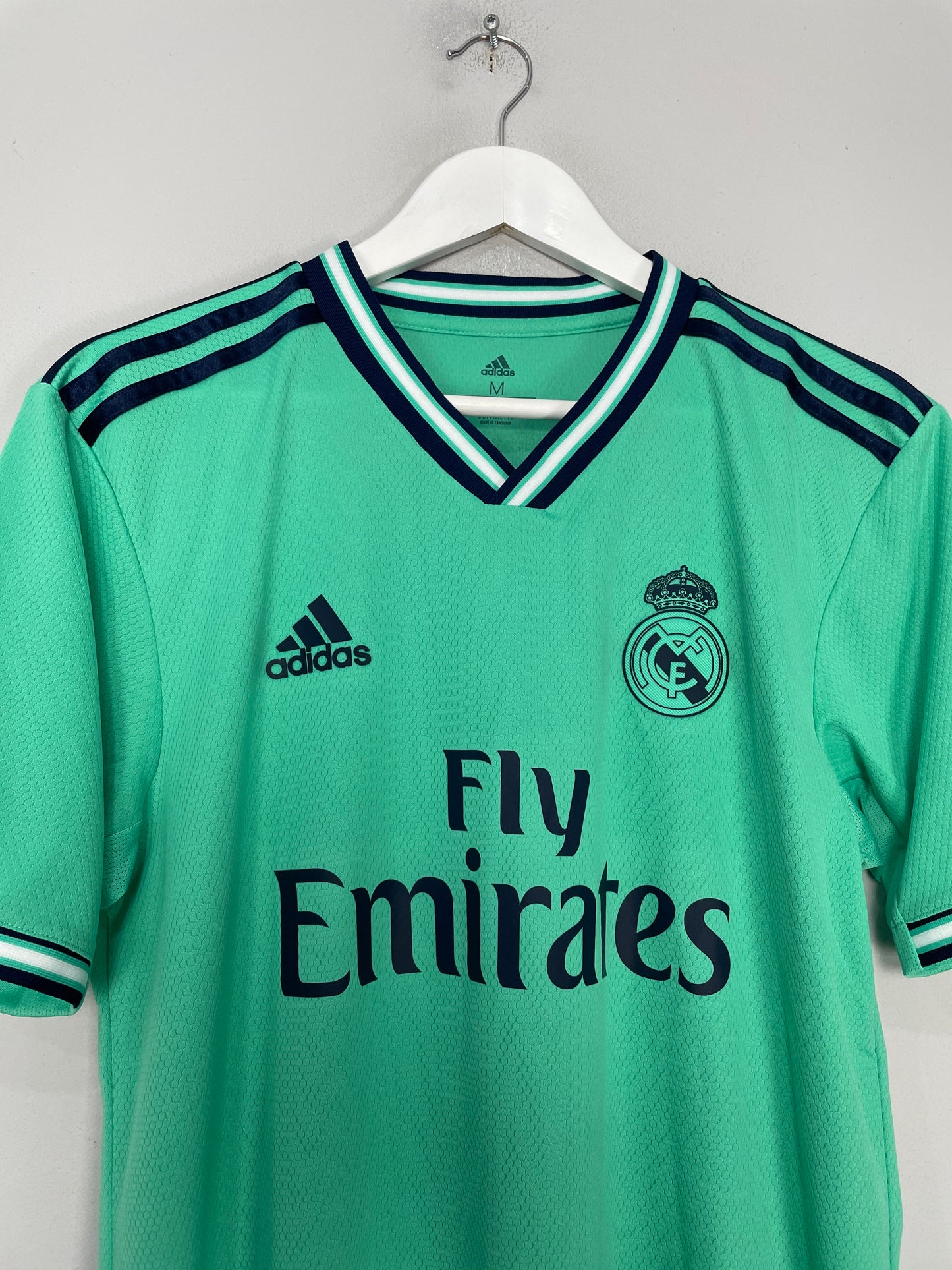 CULT KITS - 2019/20 REAL MADRID KROOS #8 THIRD SHIRT (M) ADIDAS – Cult Kits