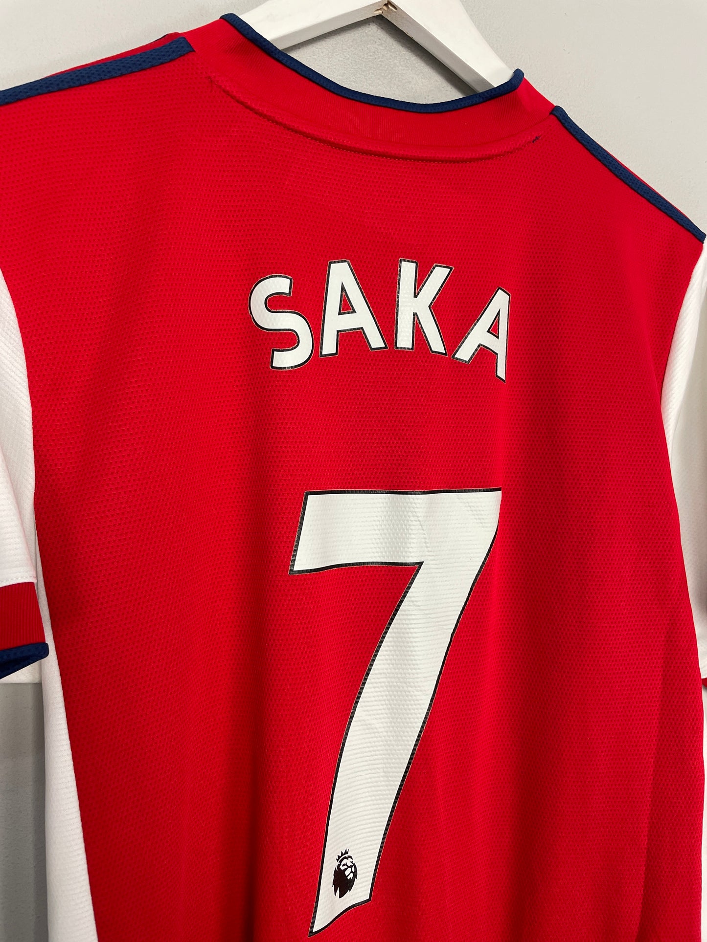 CULT KITS | 2021/22 ARSENAL SAKA #7 HOME SHIRT (L) ADIDAS – Cult Kits