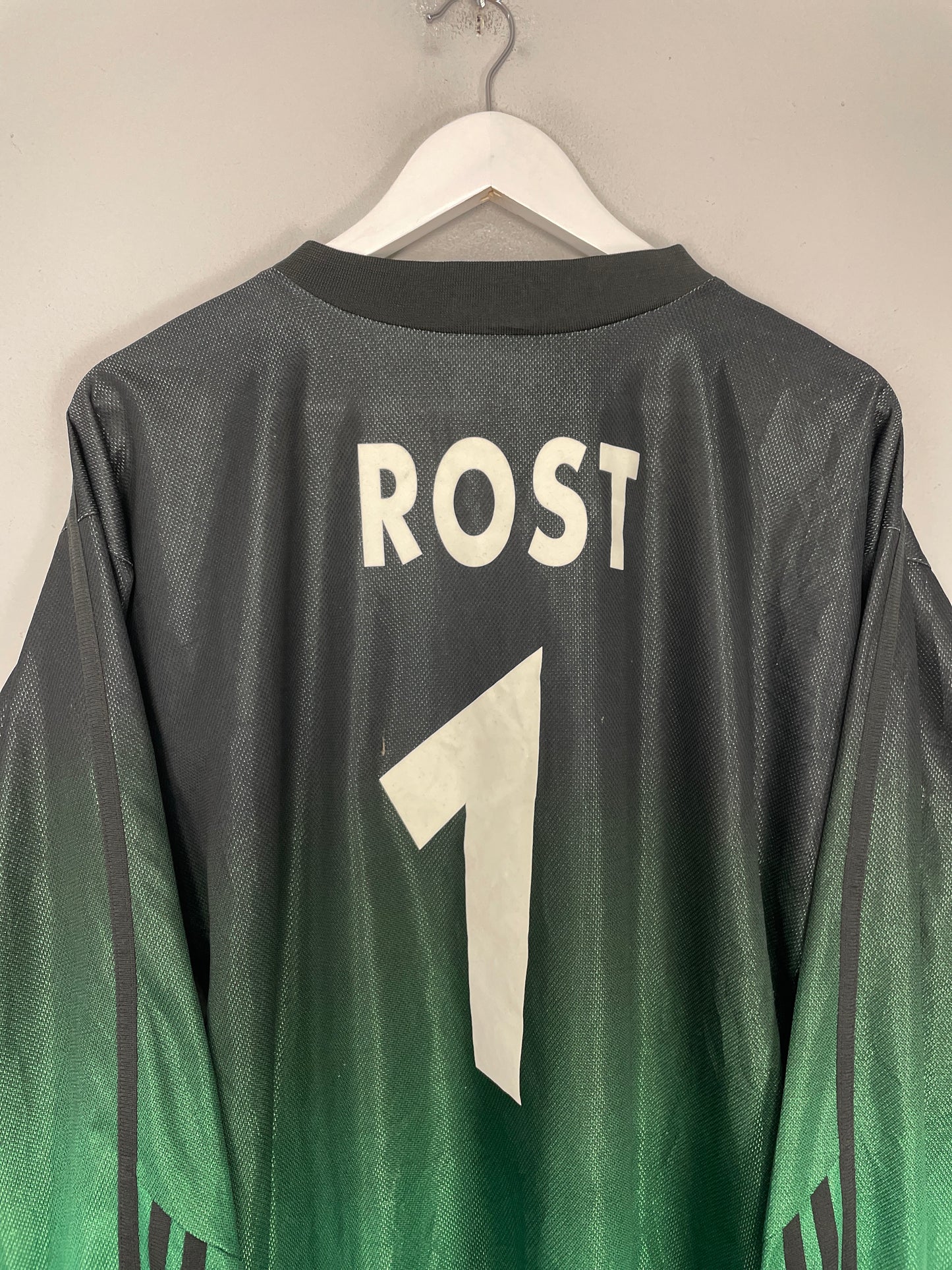 CULT KITS - 2002/03 SCHALKE ROST #1 GK SHIRT (L) ADIDAS – Cult Kits