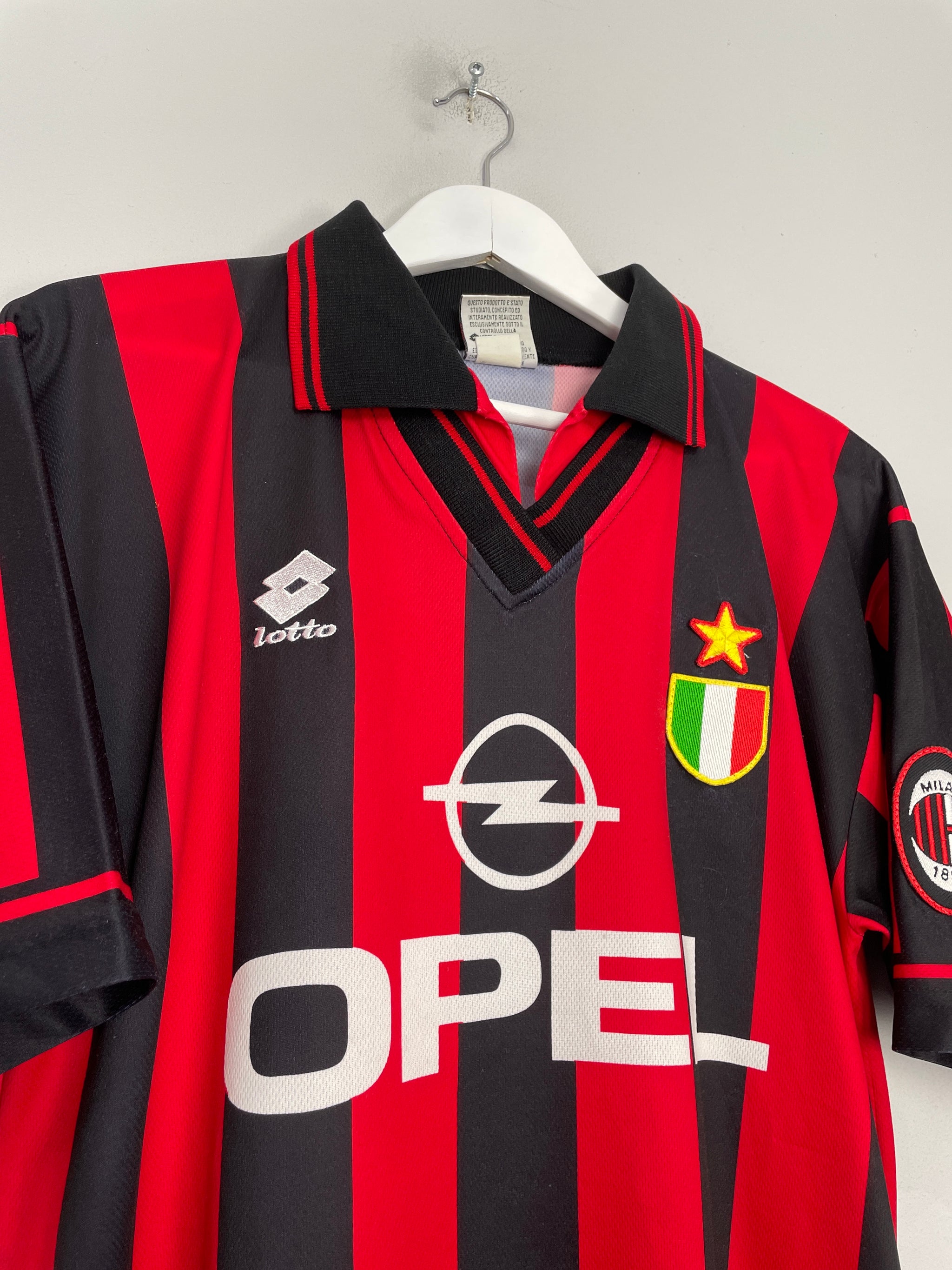 CULT KITS - 1996/97 AC MILAN BAGGIO #10 HOME SHIRT (L) LOTTO – Cult Kits