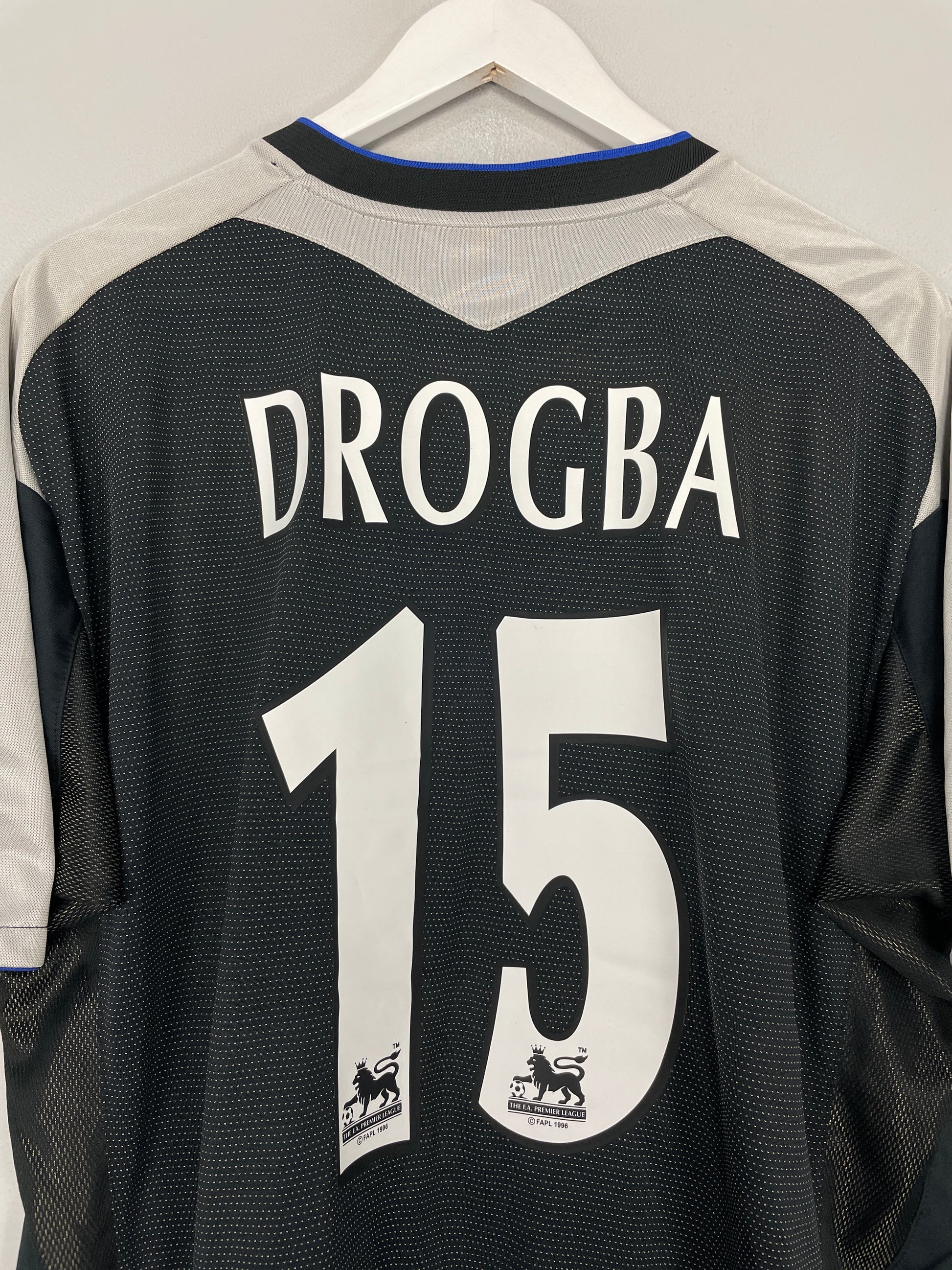 CULT KITS - 2004/05 CHELSEA DROGBA #15 AWAY SHIRT (XXL) UMBRO – Cult Kits