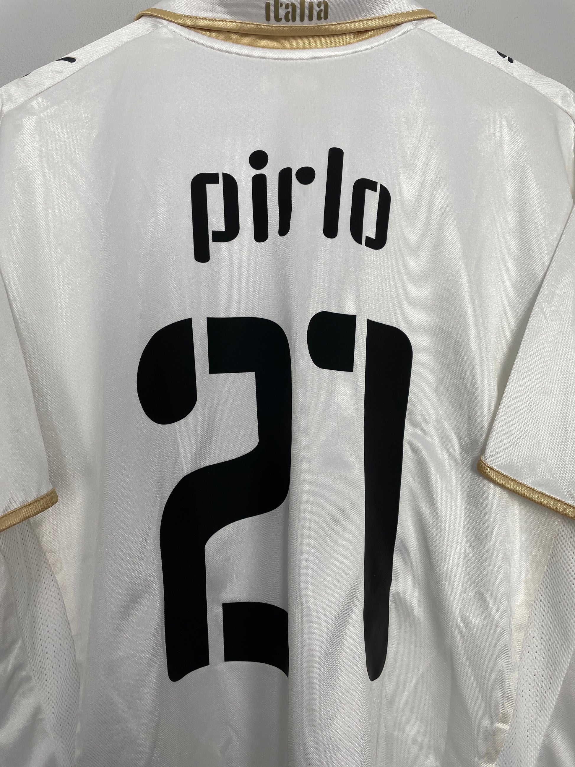 CULT KITS - 2008/09 ITALY PIRLO #21 AWAY SHIRT (XL) PUMA – Cult Kits