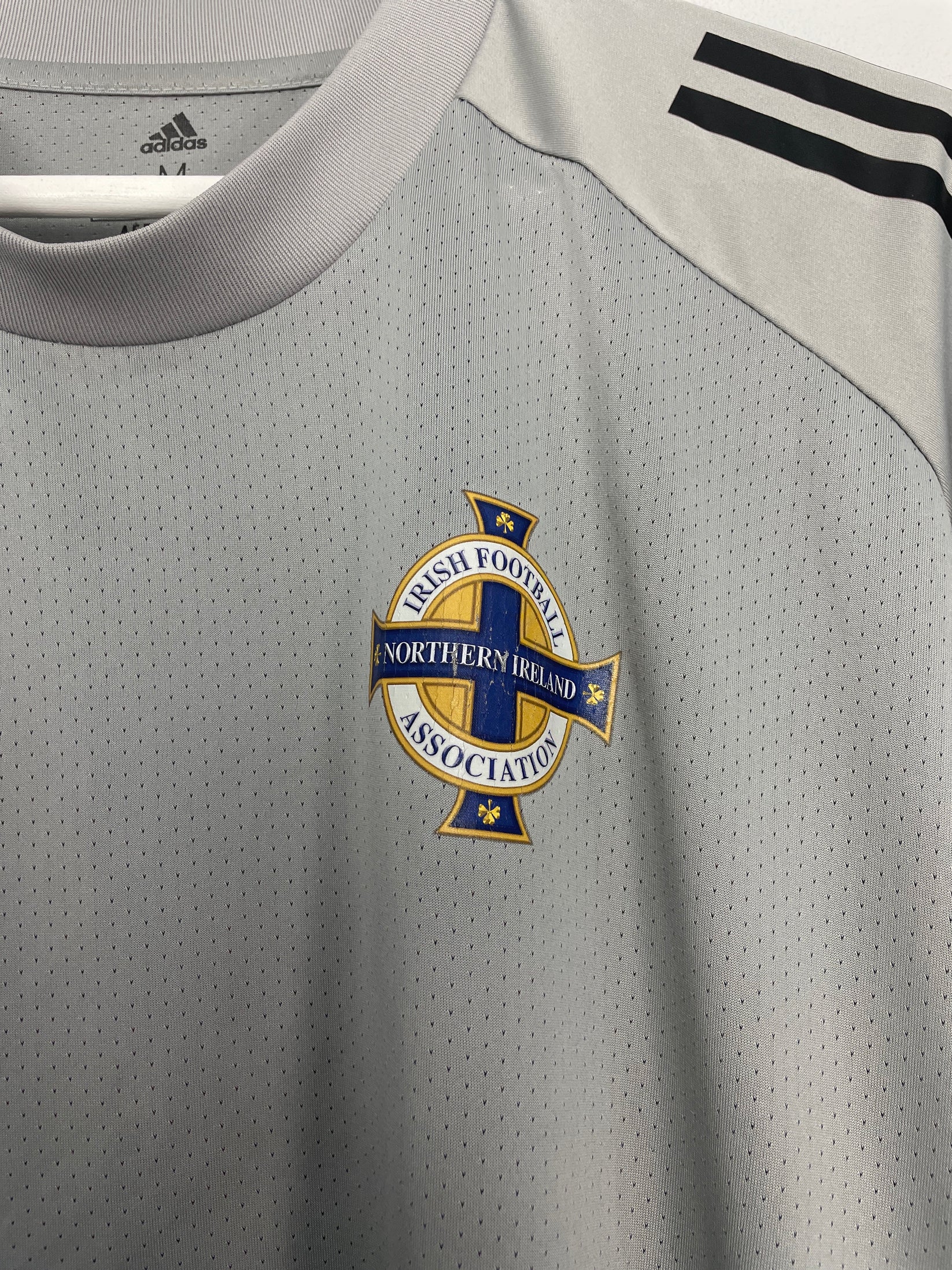 CULT KITS - 2019/20 NORTHERN IRELAND TRAINING SHIRT (M) ADIDAS – Cult Kits