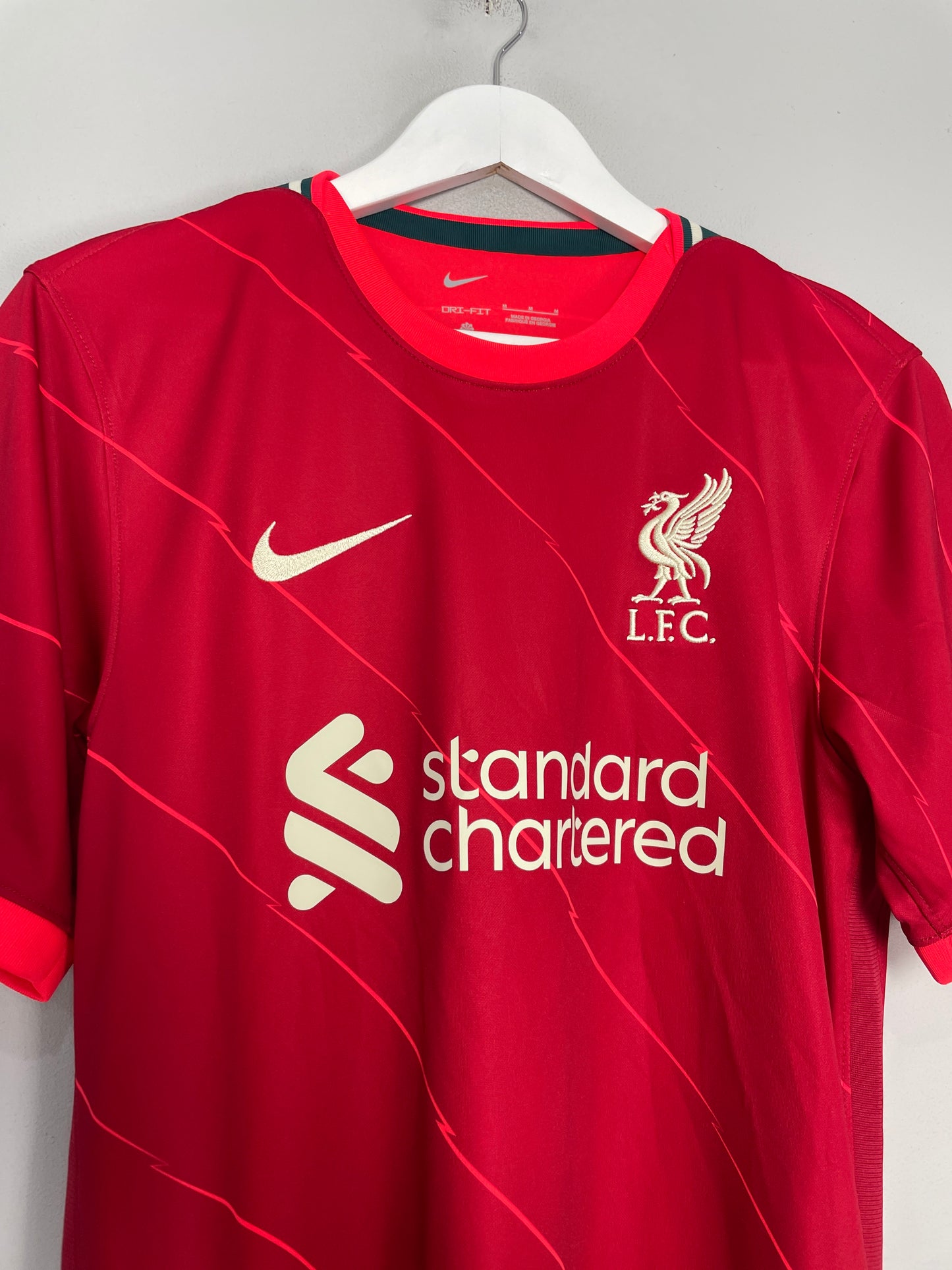 CULT KITS - 2021/22 LIVERPOOL SALAH #11 HOME SHIRT (M) NIKE – Cult Kits