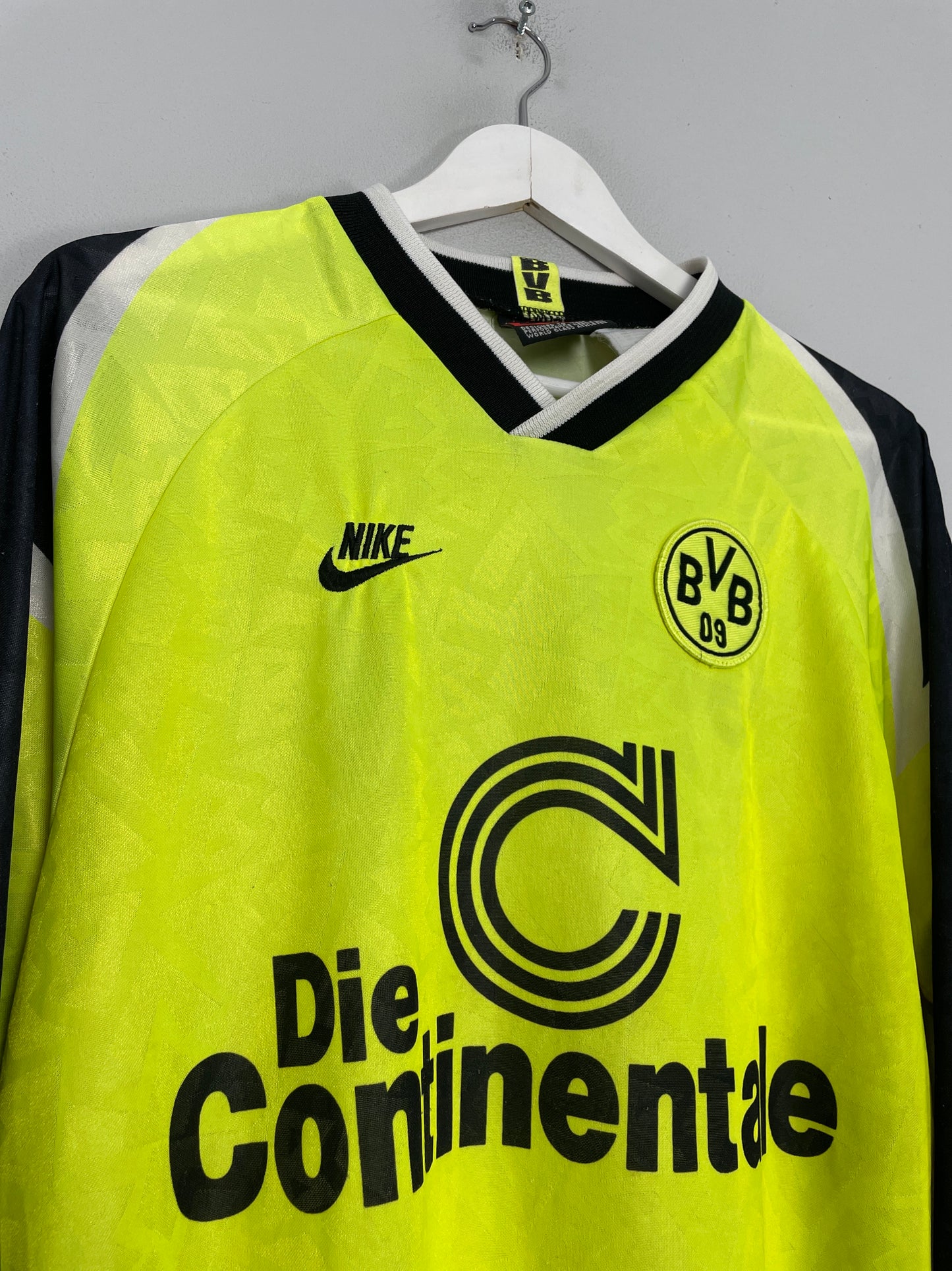 CULT KITS - 1995/96 DORTMUND L/S HOME SHIRT (M) NIKE – Cult Kits