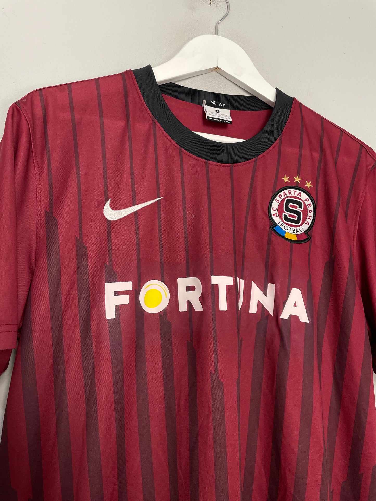 CULT KITS - 2011/12 SPARTA PRAGUE HOME SHIRT (L) NIKE – Cult Kits