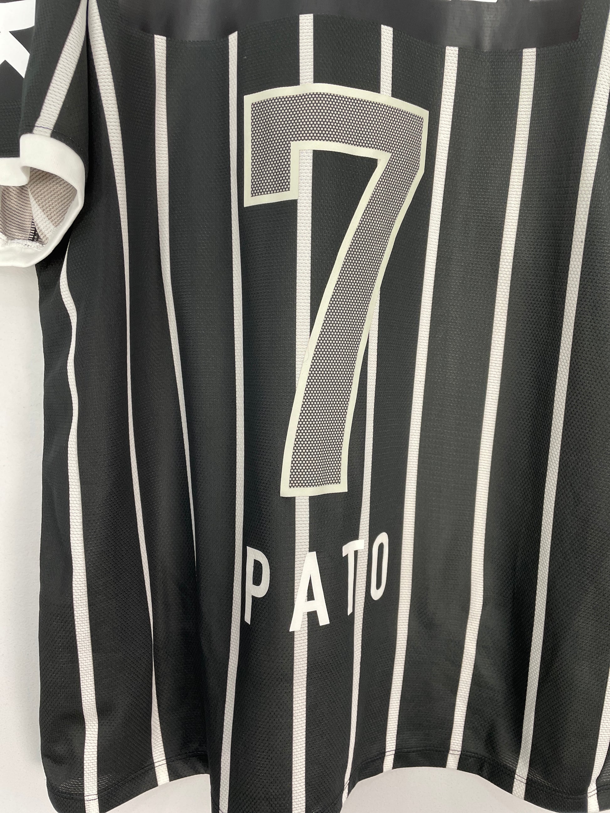 CULT KITS - 2013/14 CORINTHIANS PATO #7 AWAY SHIRT (XL) NIKE – Cult Kits