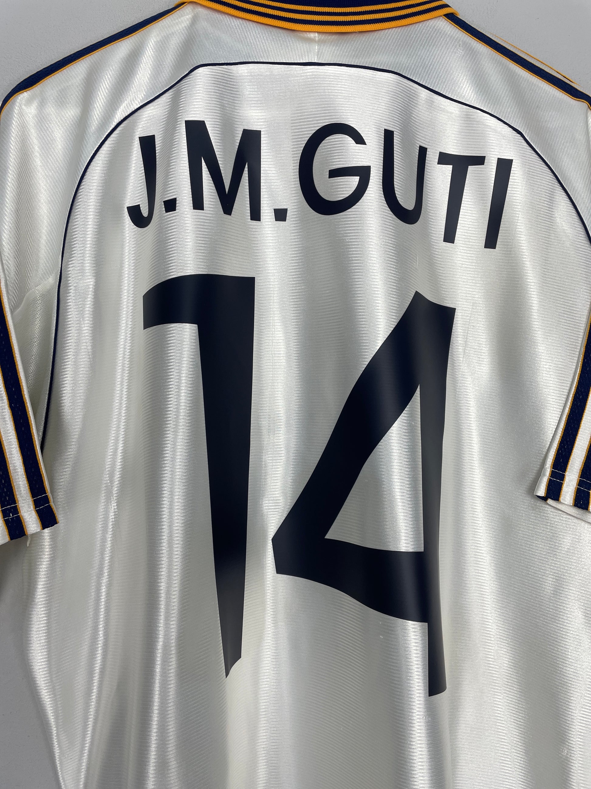 CULT KITS - 1998/00 REAL MADRID GUTI #14 HOME SHIRT (L) ADIDAS – Cult Kits