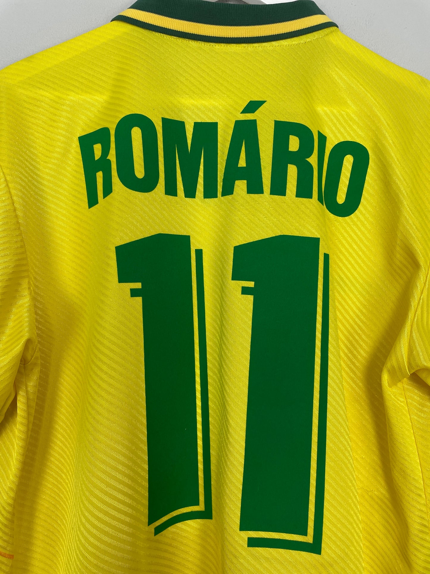 CULT KITS - 1994/97 BRAZIL ROMARIO #11 HOME SHIRT (M) UMBRO – Cult Kits