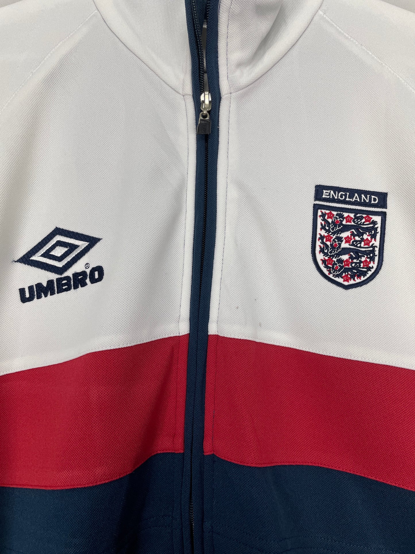CULT KITS - 2000/02 ENGLAND TRACK JACKET (L) UMBRO – Cult Kits