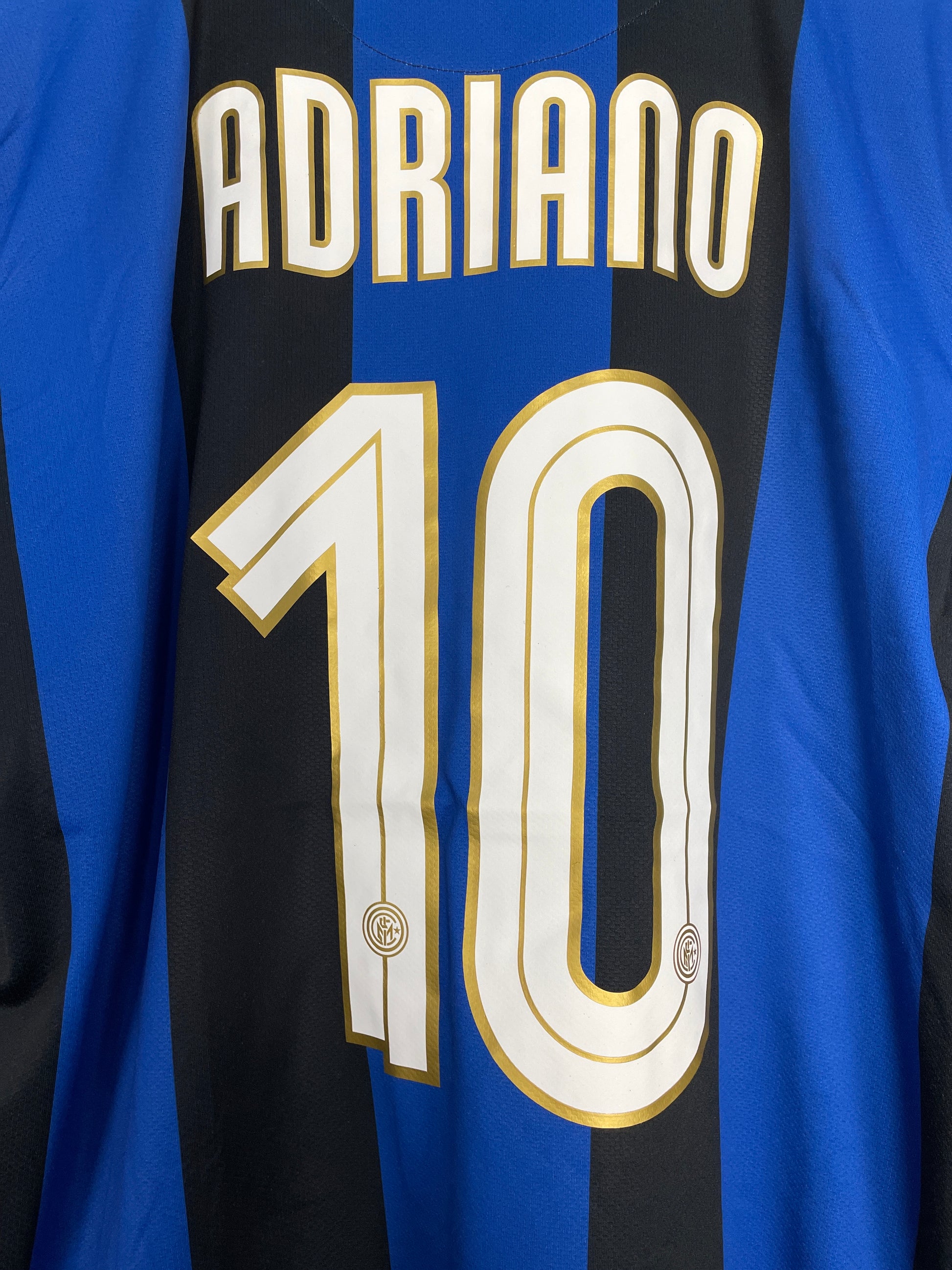 CULT KITS - 2008/09 INTER MILAN ADRIANO #10 HOME SHIRT (L) NIKE – Cult Kits