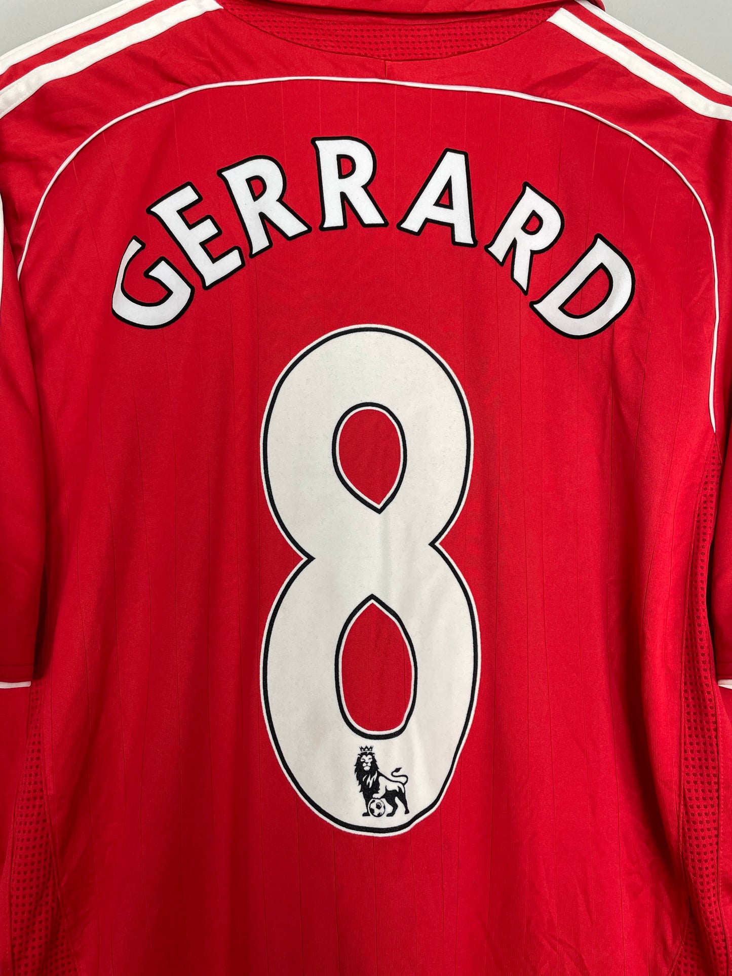 CULT KITS - 2006/08 LIVERPOOL GERRARD #8 HOME SHIRT (XL) ADIDAS – Cult Kits