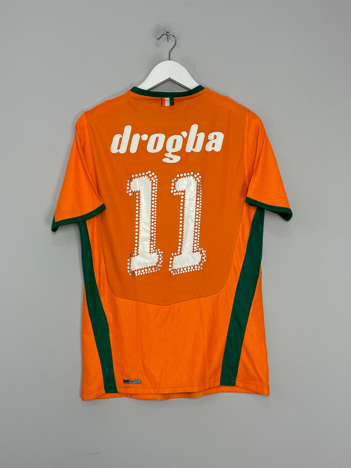 CULT KITS - 2008/09 IVORY COAST DROGBA #11 HOME SHIRT (S) PUMA – Cult Kits