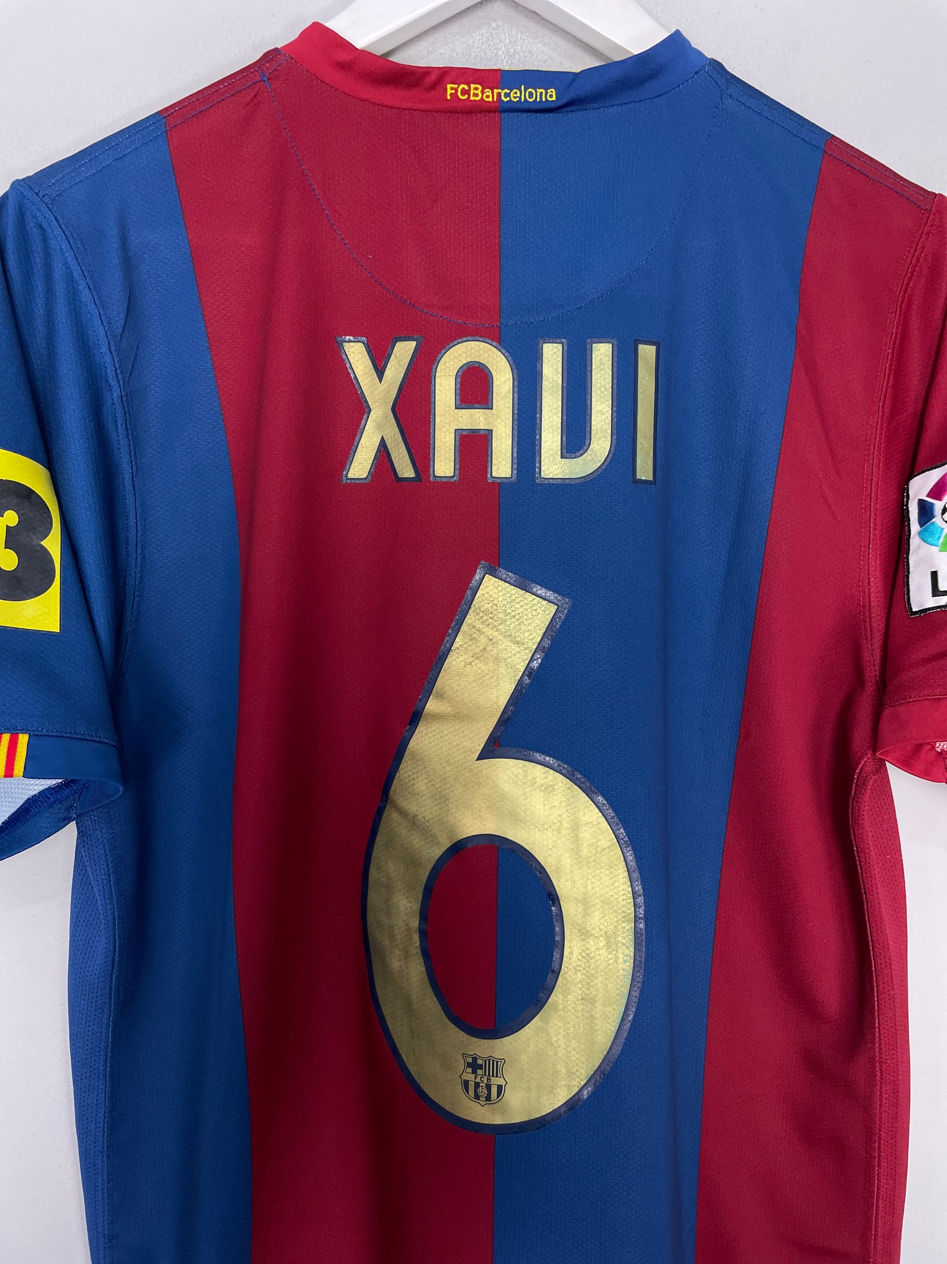 CULT KITS - 2006/07 BARCELONA XAVI #6 HOME SHIRT (M) NIKE – Cult Kits