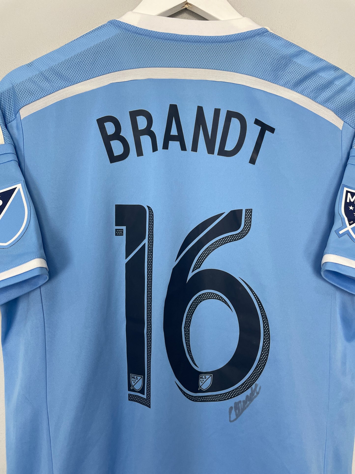 CULT KITS - 2015/16 NEW YORK CITY BRANDT #16 *SIGNED* PLAYER ISSUE HOME ...