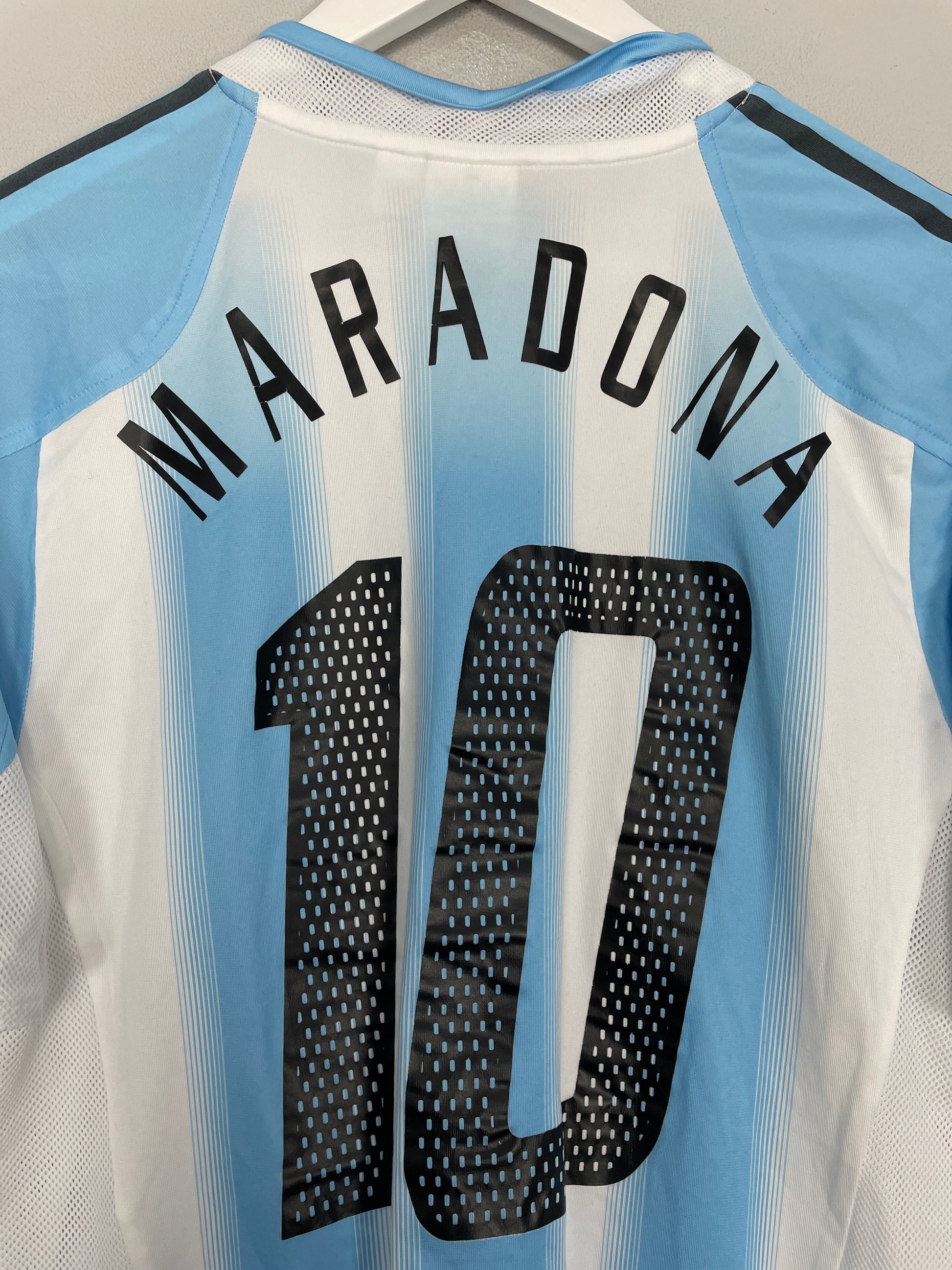 CULT KITS - 2004/05 ARGENTINA MARADONA #10 HOME SHIRT (M) ADIDAS – Cult ...