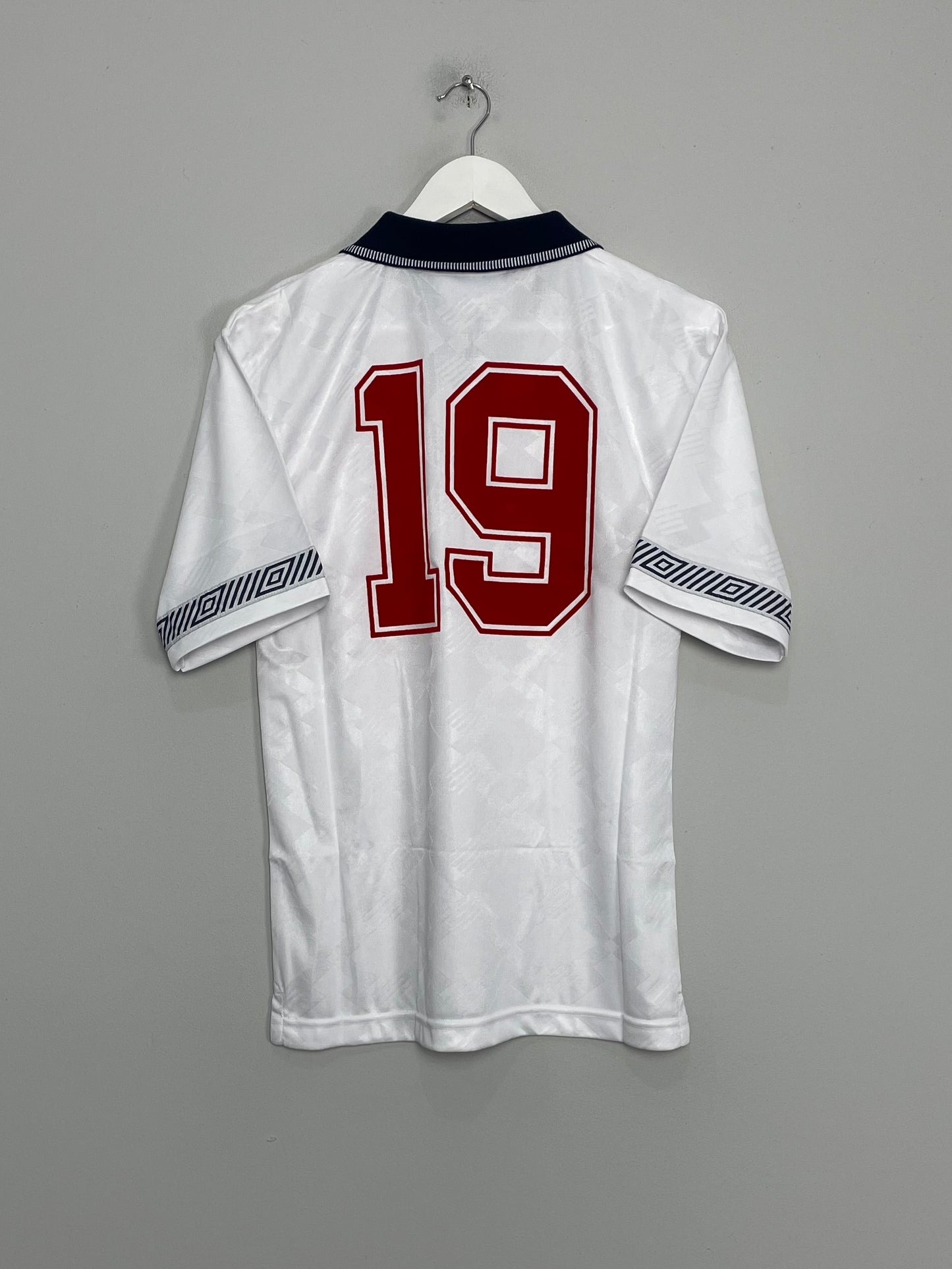 CULT KITS - 1990 UMBRO #19 ITALIA 90 *RE-ISSUE* TEMPLATE HOME SHIRT (S ...