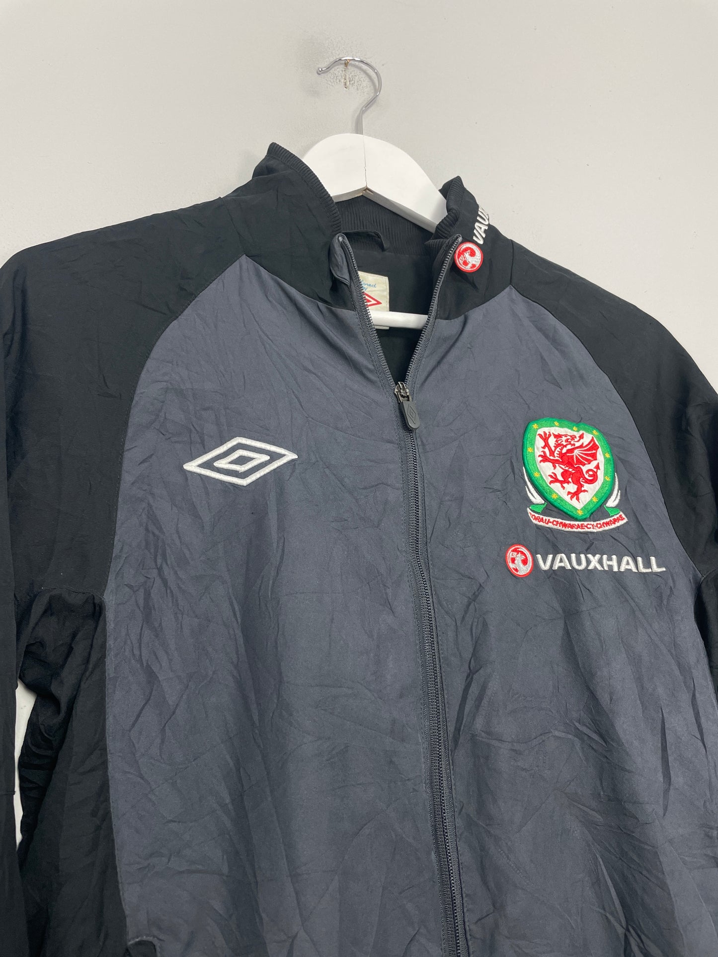 Cult Kits - 2010/11 WALES JACKET (S) UMBRO